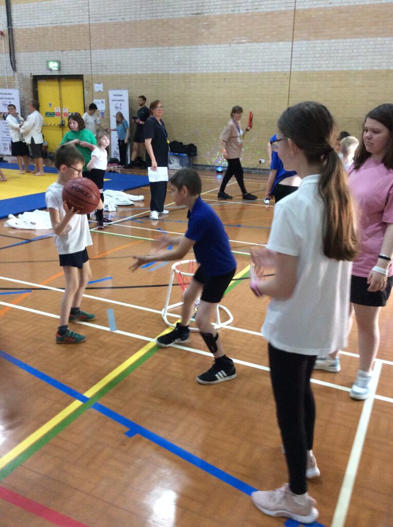 Milestone@TheLeigh students take on the KSENT Olympics! - Milestone Academy